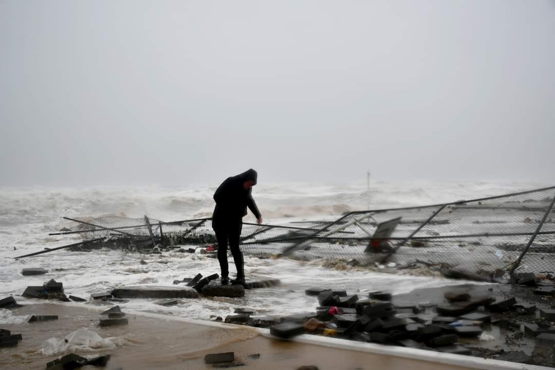 SAHİL DEV DALGALARDA ZARAR GÖRDÜ - Zonguldak - Zonguldak Haberleri ...